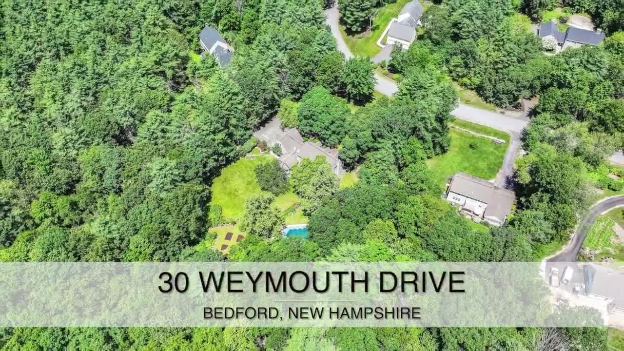 30 Weymouth Drive, Bedford, NH 03110